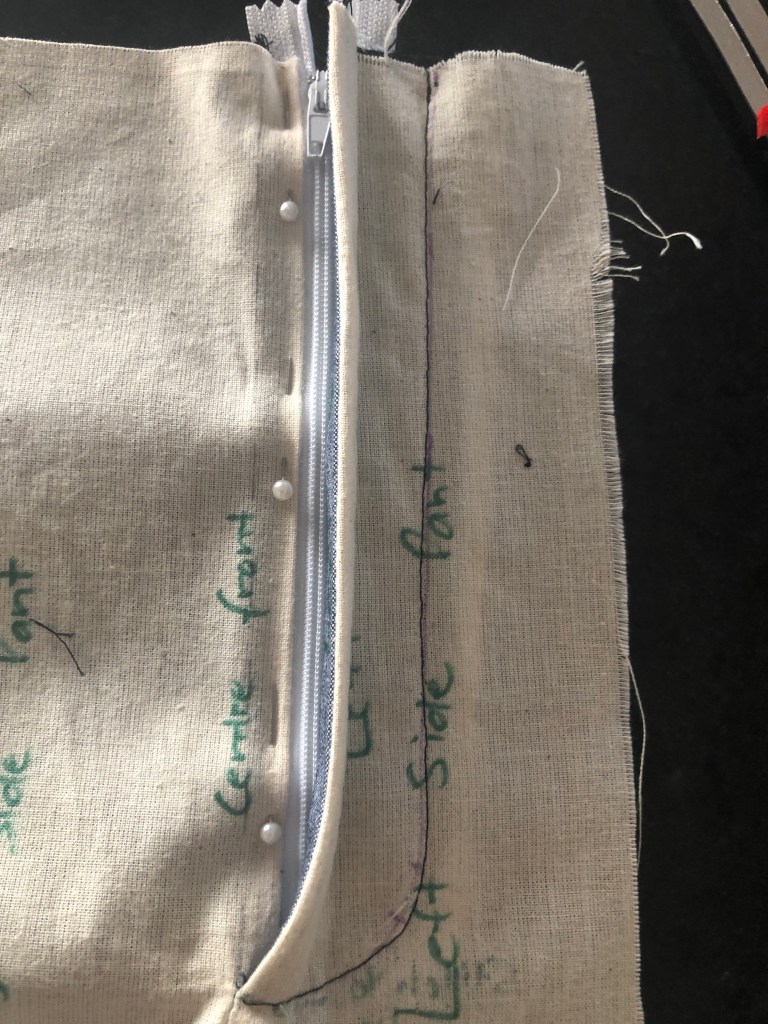 my favourite fly zip insertion method – following a pattern